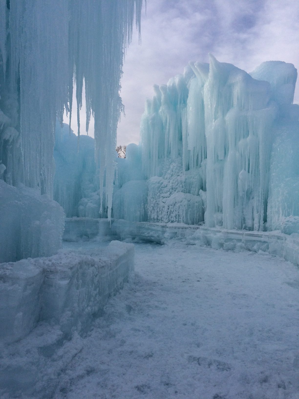 The Ice Castle Cometh: Ice Castle Yeg Returns | Winter City Edmonton